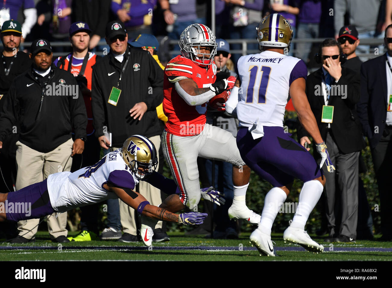 Louis mcintosh hi-res stock photography and images - Alamy