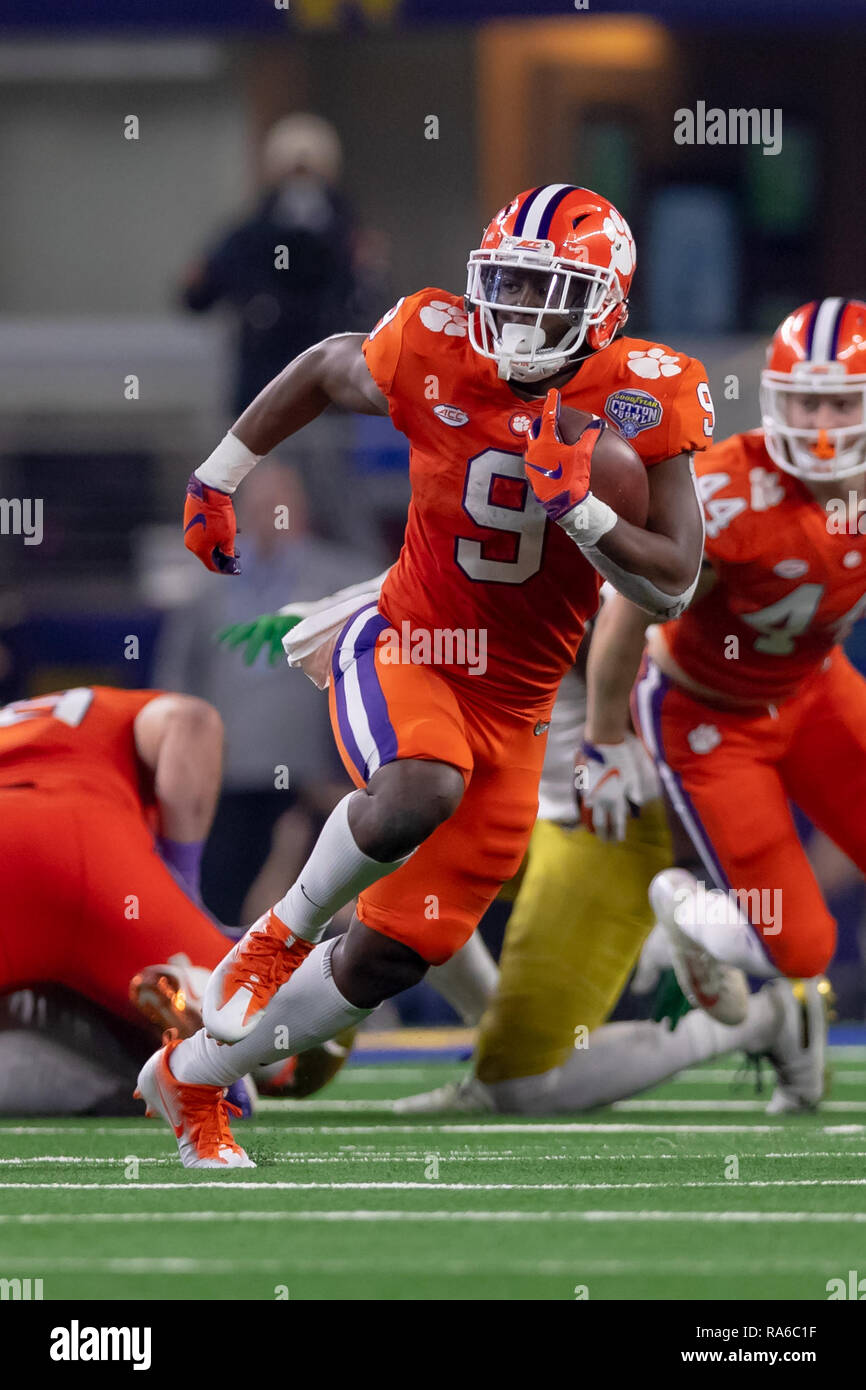 Travis etienne clemson hi-res stock photography and images - Alamy