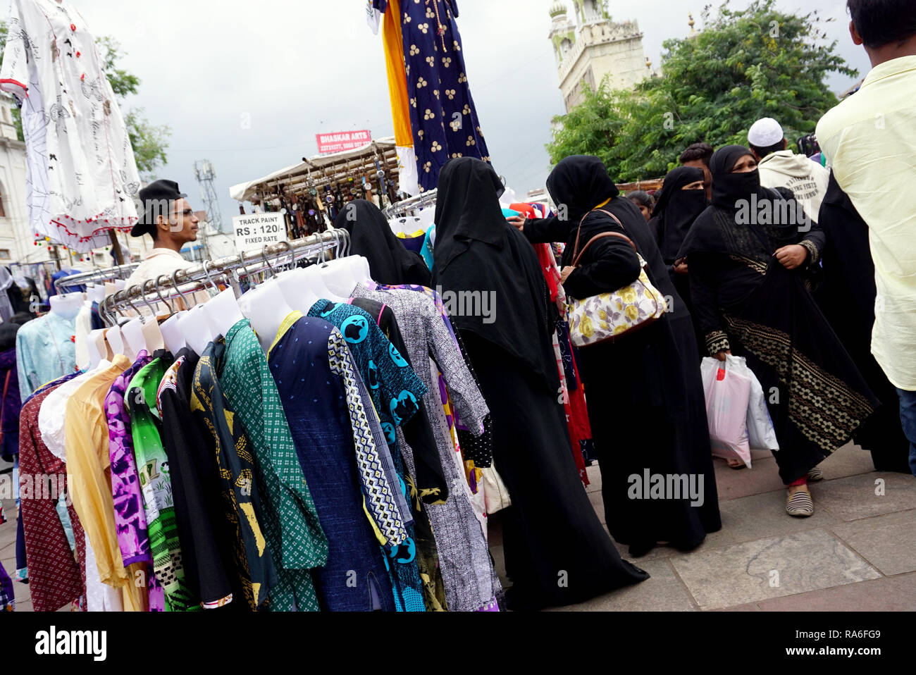 December 19, 2018 - Hyderabad, Telangana, India - Muslim women are seen ...