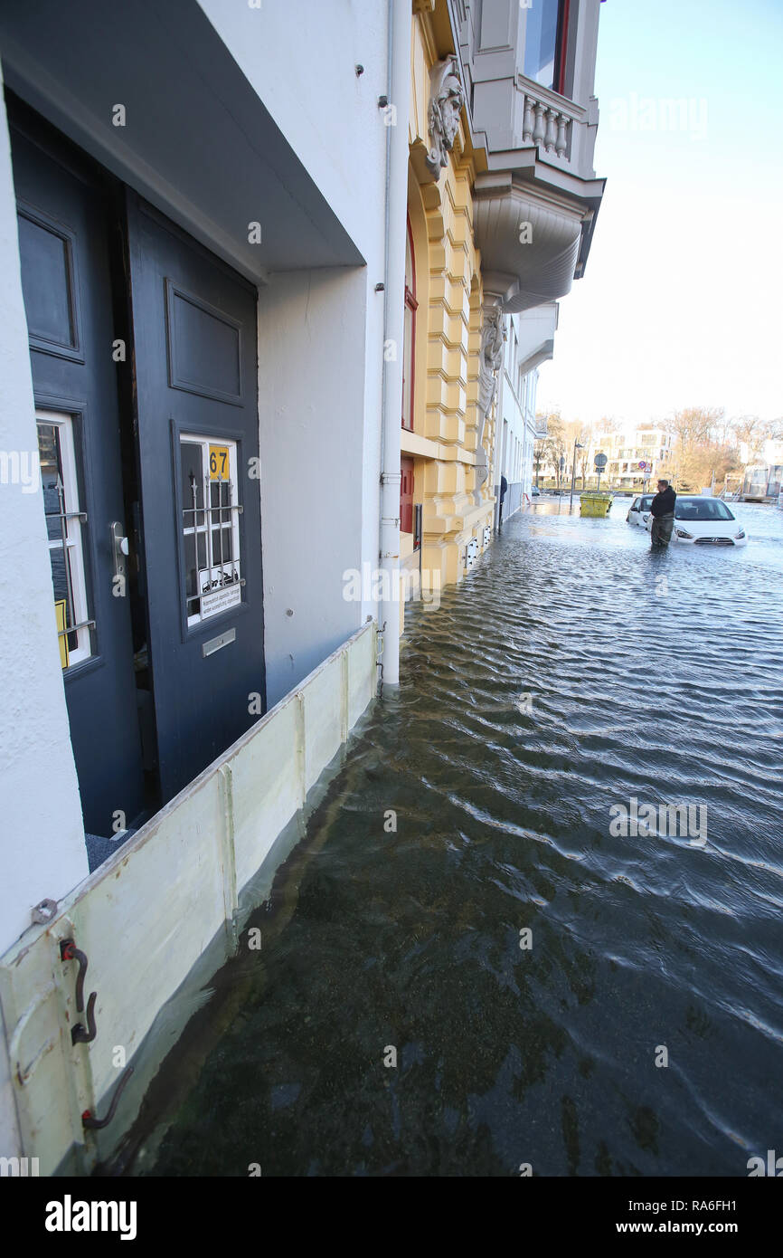 Bulkheads hi-res stock photography and images - Alamy