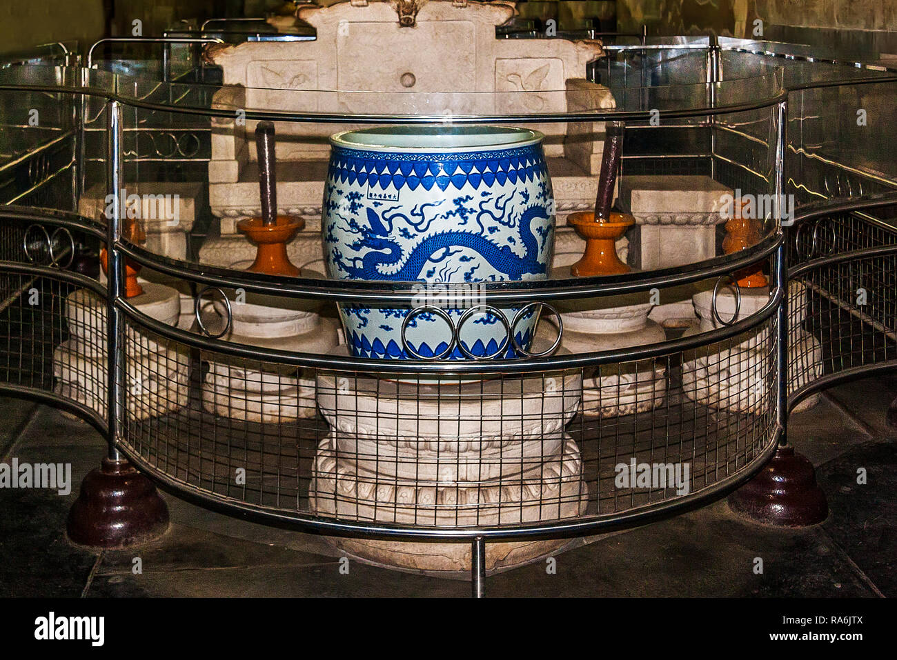 Burial goods hi-res stock photography and images - Alamy