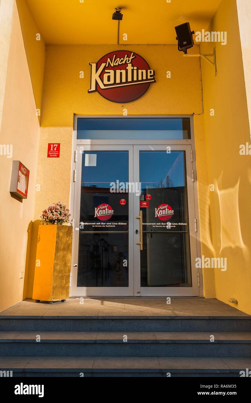 Canteen symbol hi-res stock photography and images - Alamy