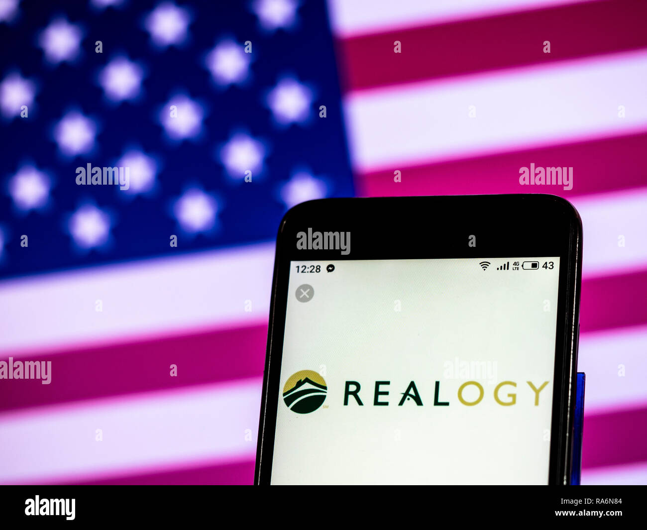 Realogy logo hi-res stock photography and images - Alamy