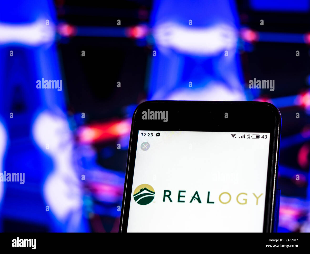 Realogy logo hi-res stock photography and images - Alamy