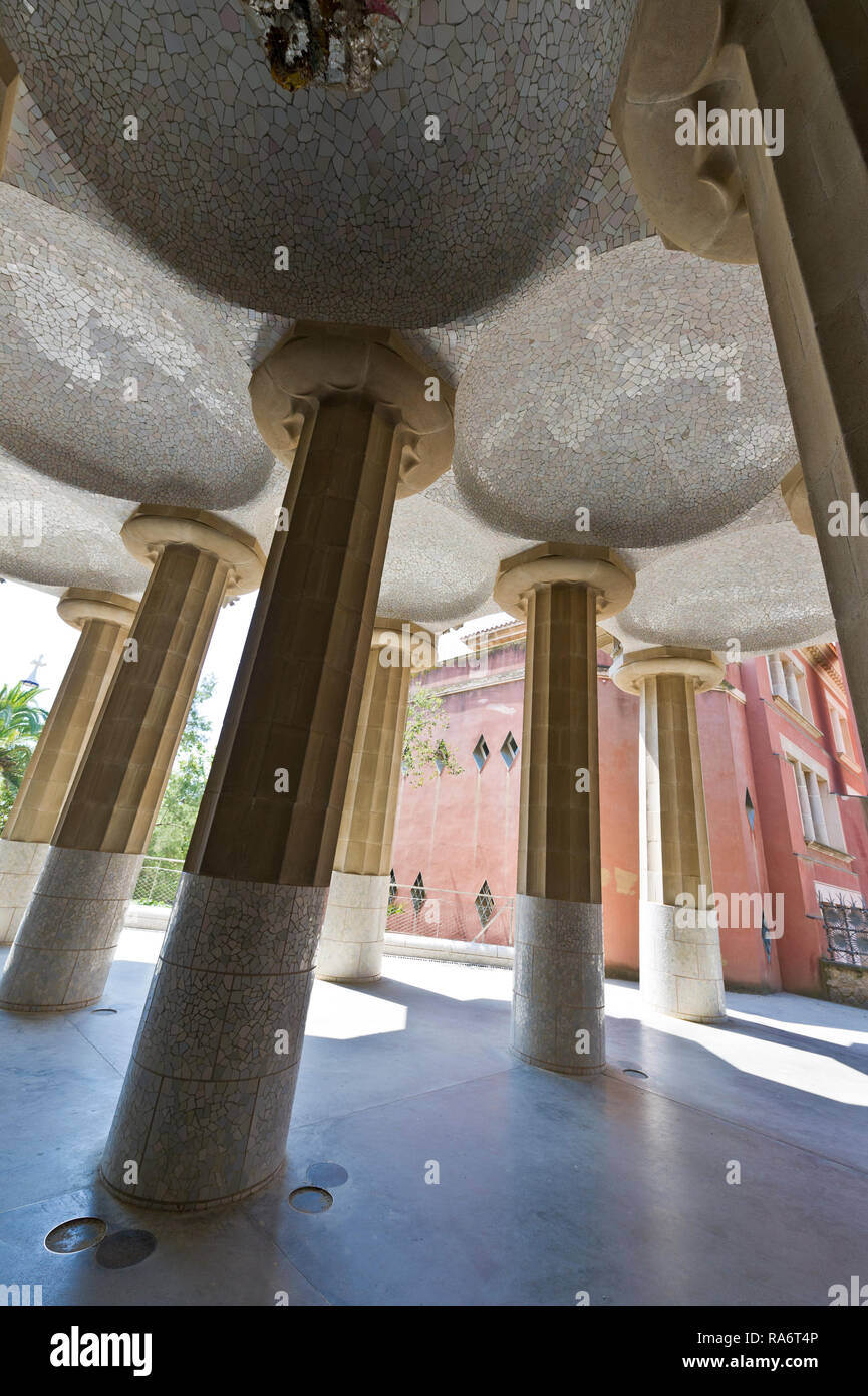 Hall of hundred columns hi-res stock photography and images - Alamy