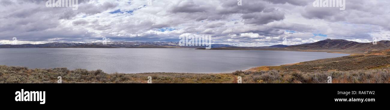 Strawberry Reservoir Bay in Fall, panorama forest views along Highway ...