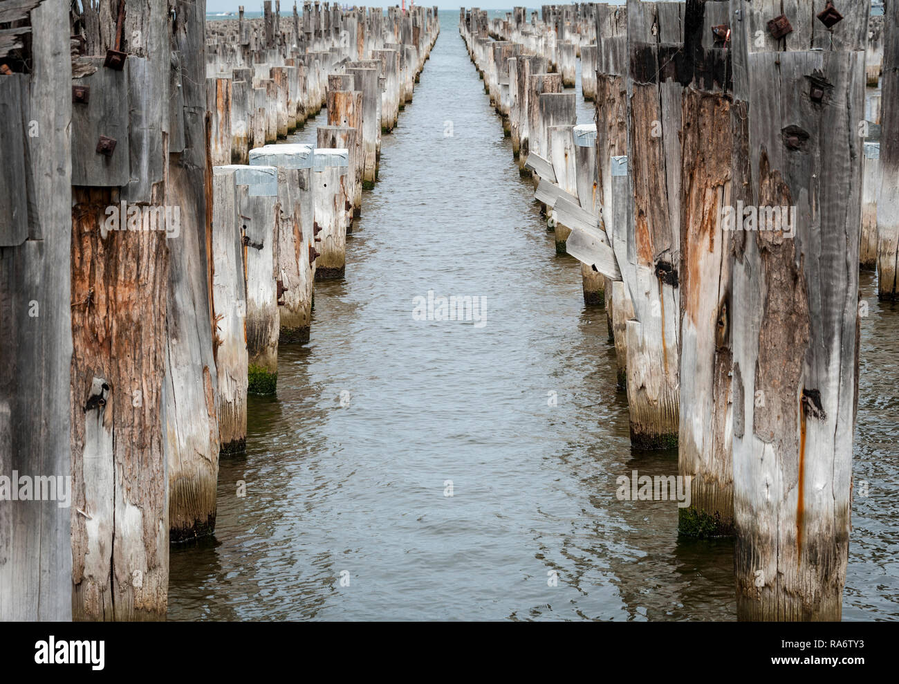 Old Pier Pillars High Resolution Stock Photography and Images - Alamy
