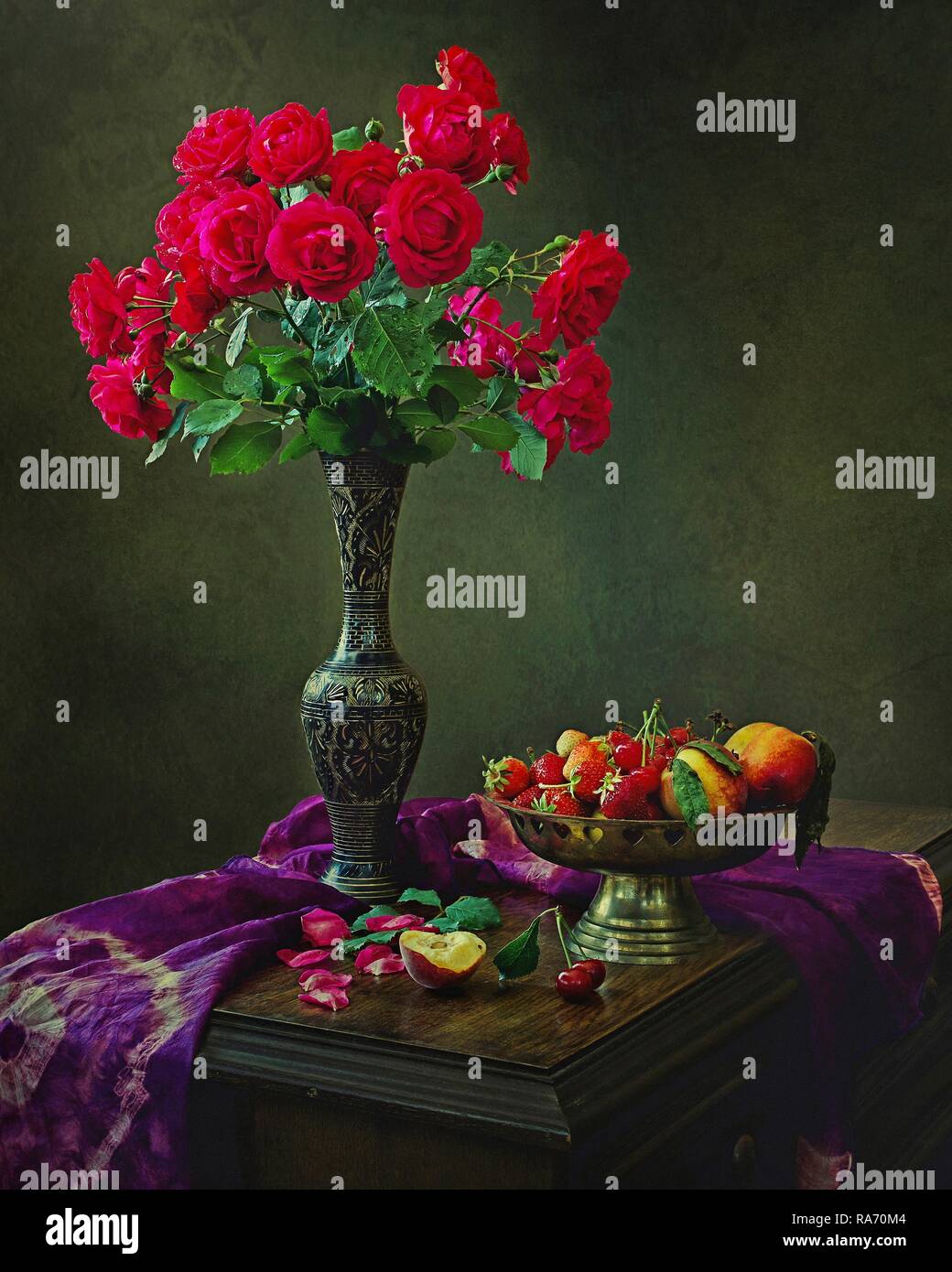 Still life with bouquet of roses Stock Photo - Alamy