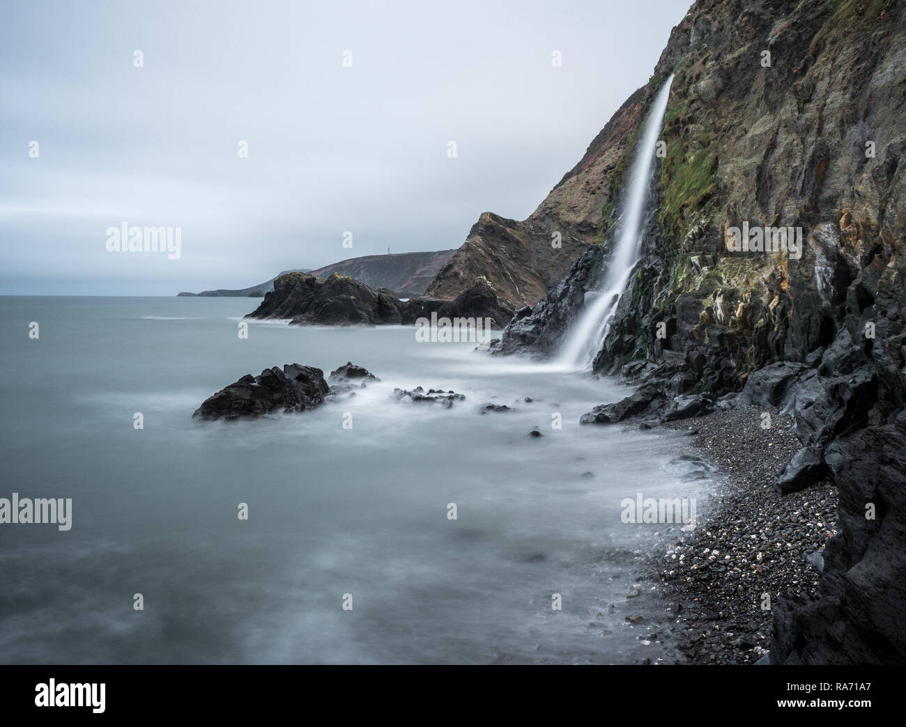 Waterfall, Tresaith beach, Aberporth Stock Photo - Alamy