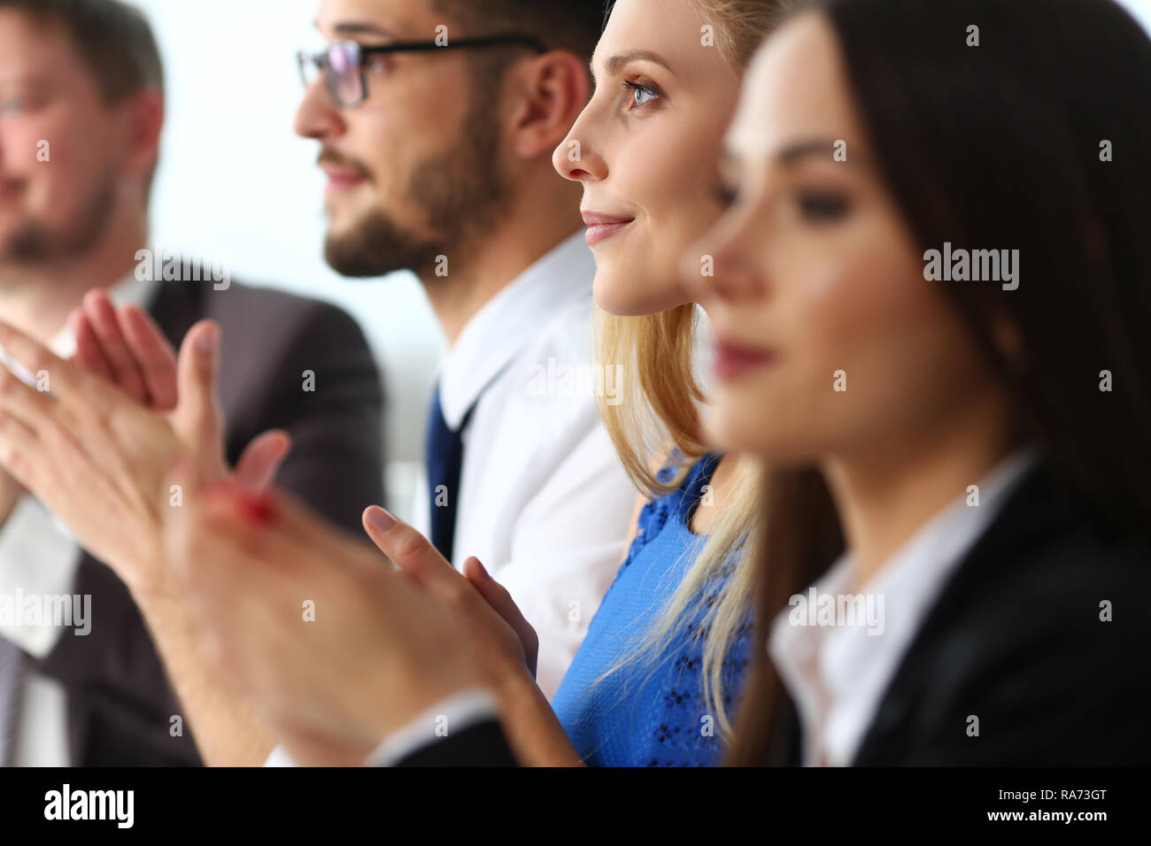 Hand clap hi-res stock photography and images - Alamy