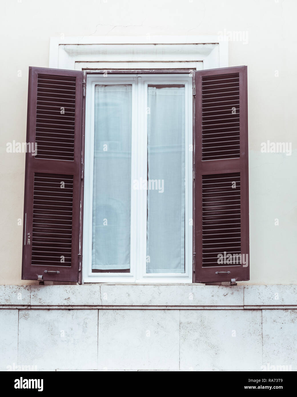 Rustic window and window blinds Stock Photo - Alamy
