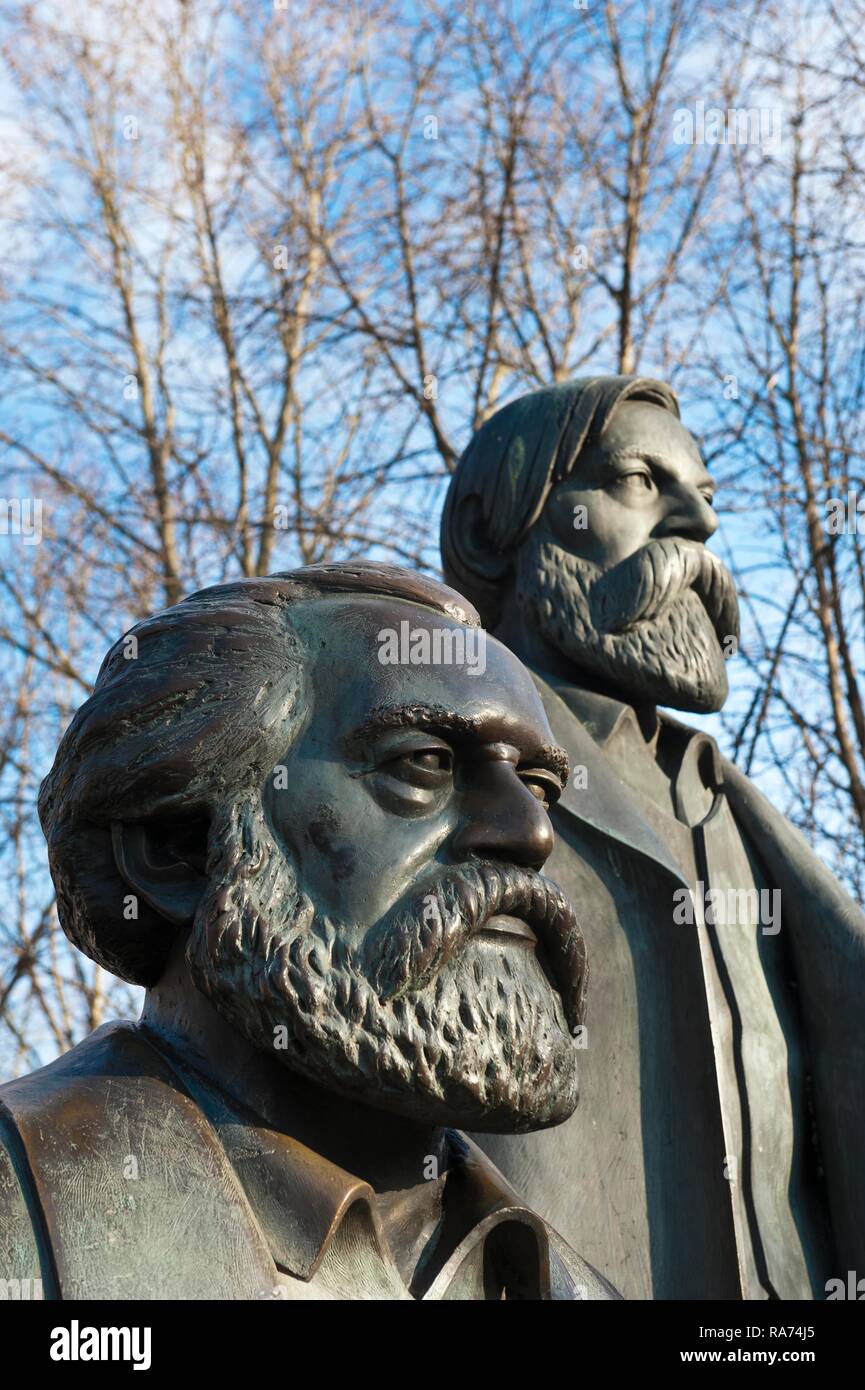 Monument, Marx-Engels-Forum, Karl-Liebknecht bridge, Liebknecht bridge ...