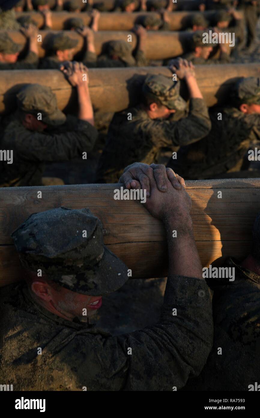 Navy seal training hi-res stock photography and images - Alamy