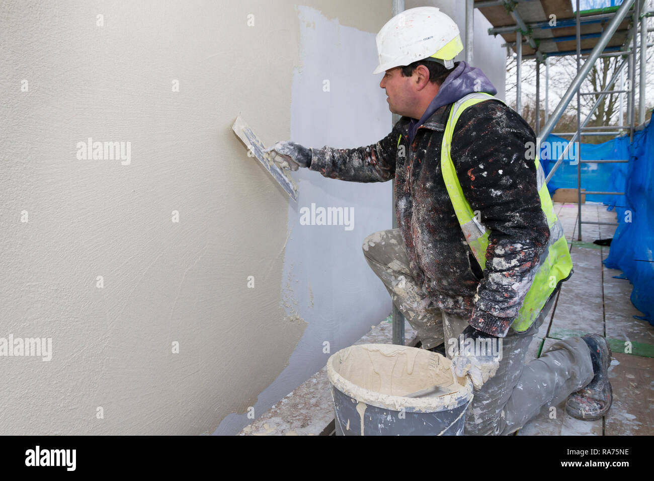 Self coloured house wall render hi-res stock photography and images - Alamy