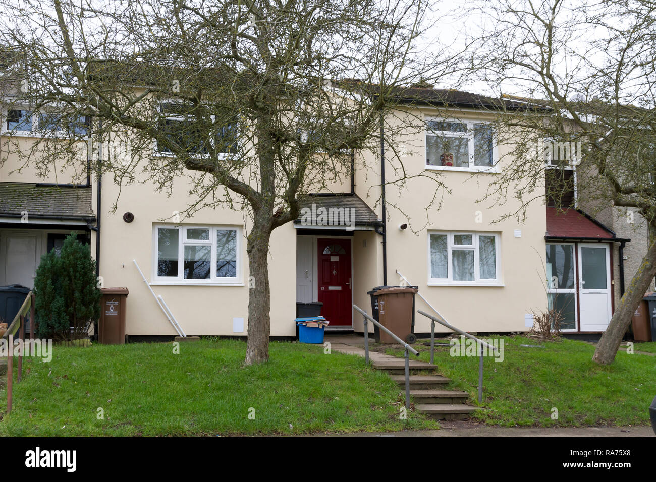 Self coloured house wall render hi-res stock photography and images - Alamy