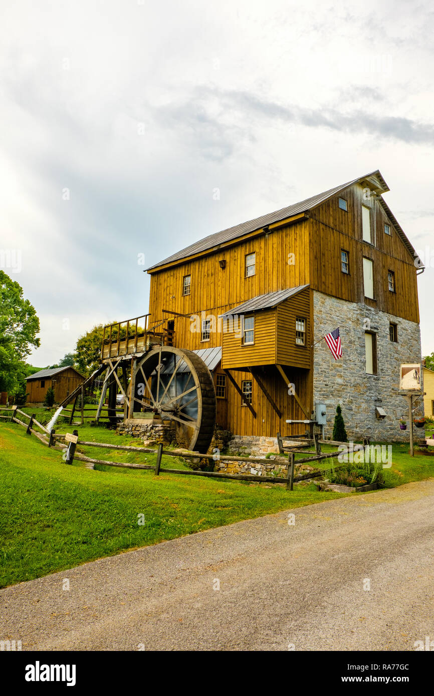 Wades Mill, 55 Kennedy Wades Mill Loop Raphine, Virginia Stock Photo ...