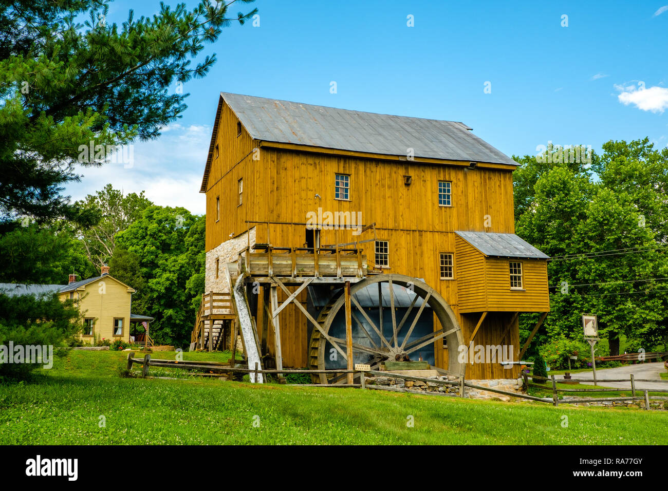 Wades Mill, 55 Kennedy Wades Mill Loop Raphine, Virginia Stock Photo ...