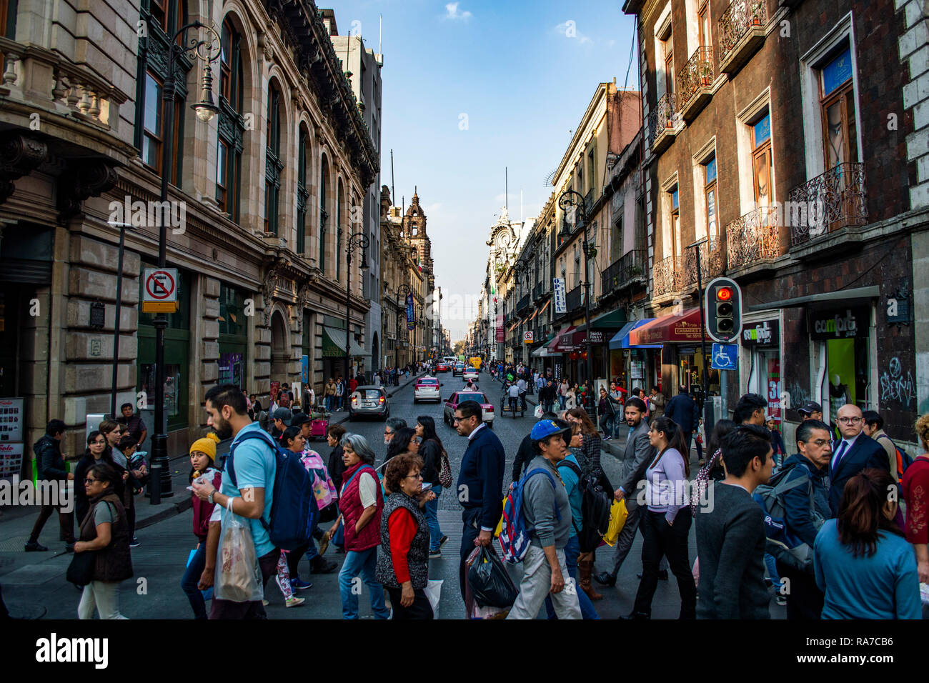 Mexican city people street hi-res stock photography and images - Alamy