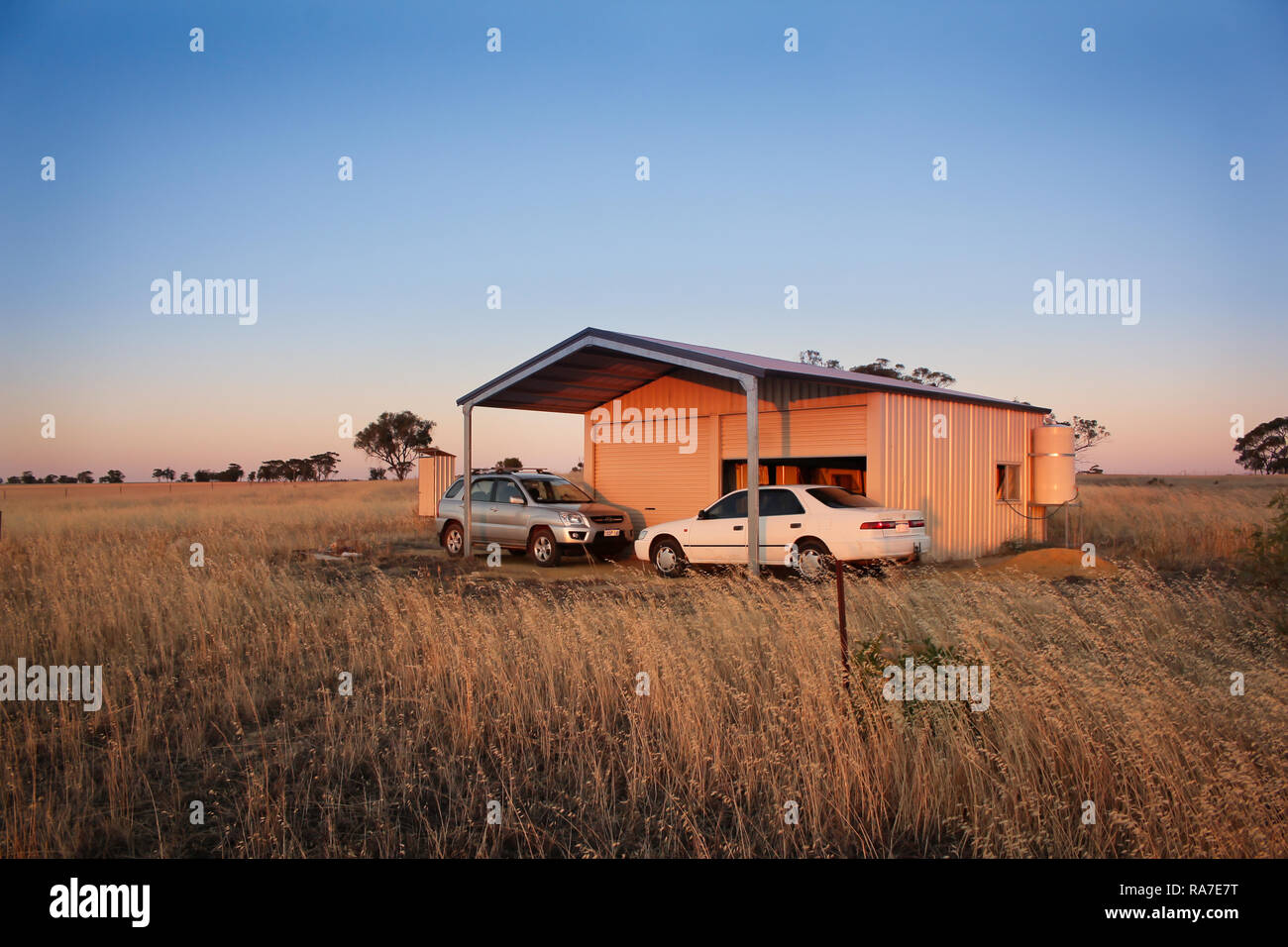 Shed and sky hi-res stock photography and images - Alamy