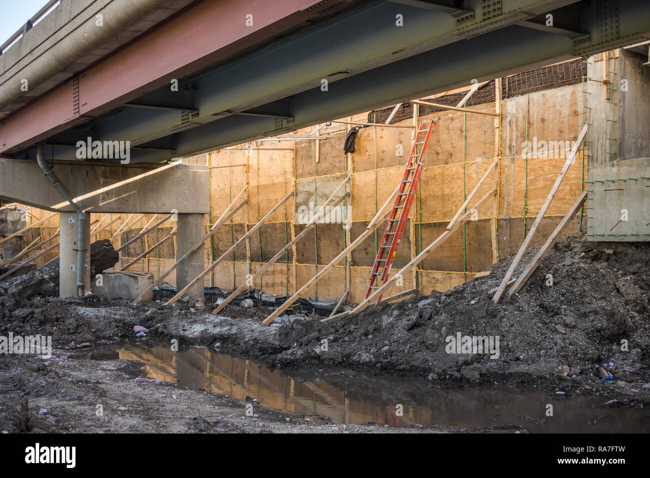 Interstate highway construction hi-res stock photography and images - Alamy