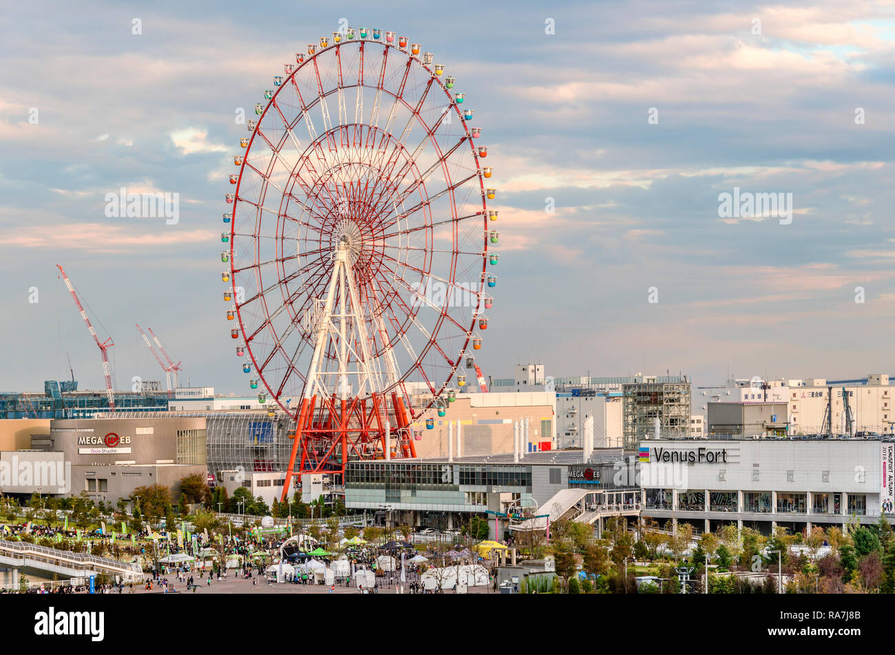 Tokyo Odaiba Palette Town and Venus Fort Entertainment Park, Minato ...