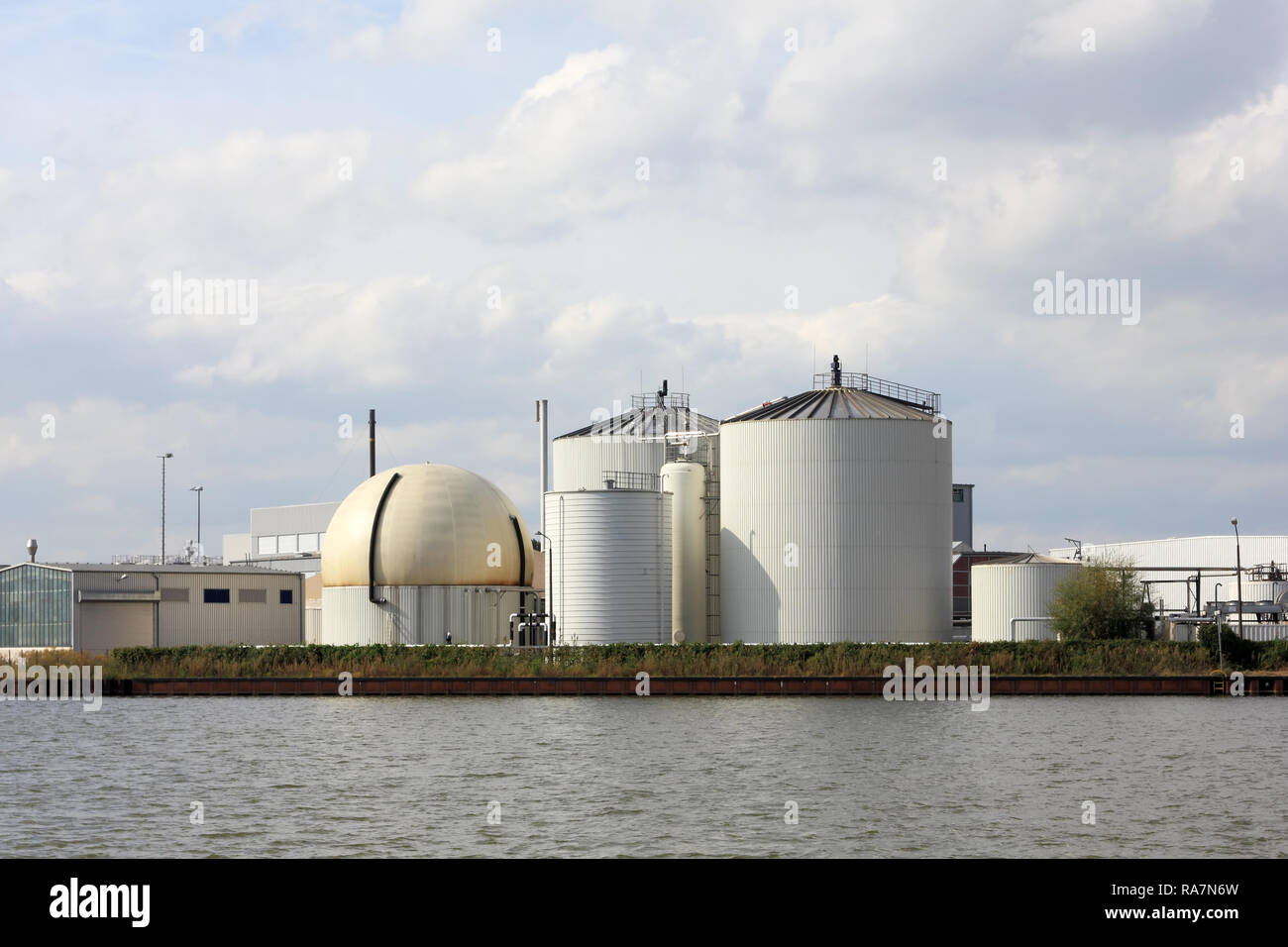Waste conversion plant hi-res stock photography and images - Alamy