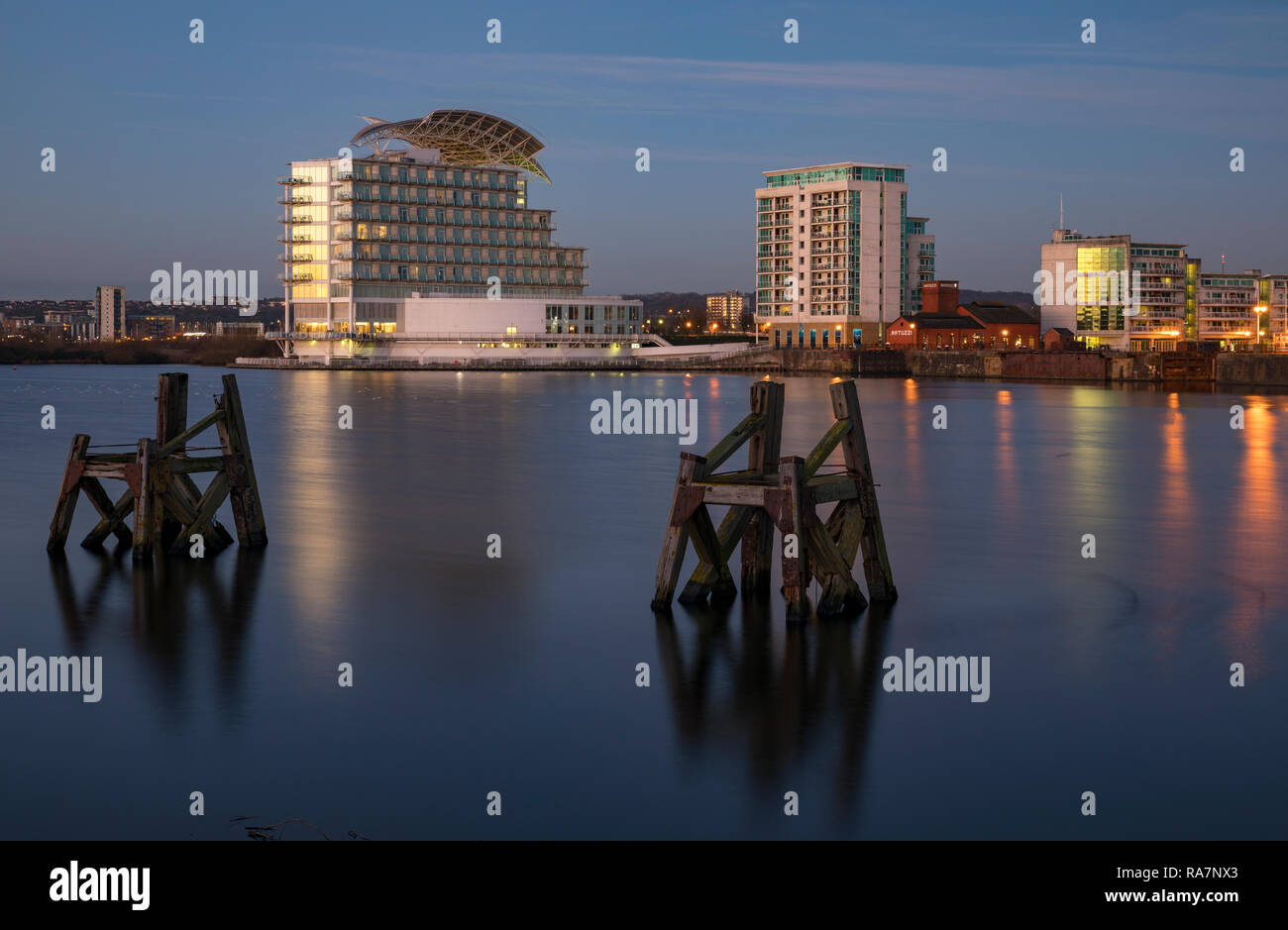 Cardiff bay hi-res stock photography and images - Alamy