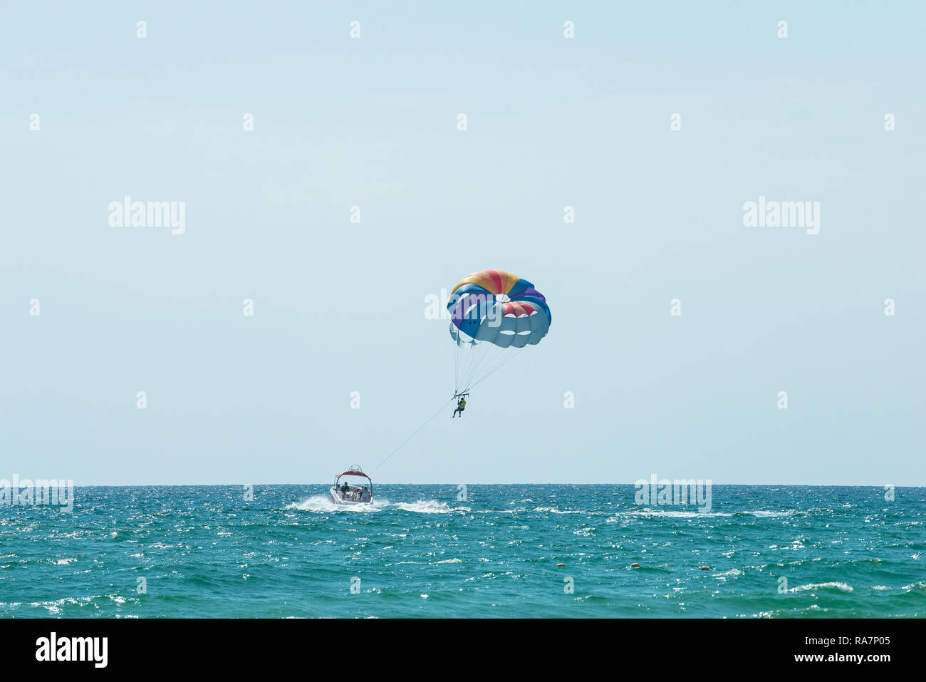 Parasailing, Salalah, Dhofar Governorate, Oman Stock Photo - Alamy