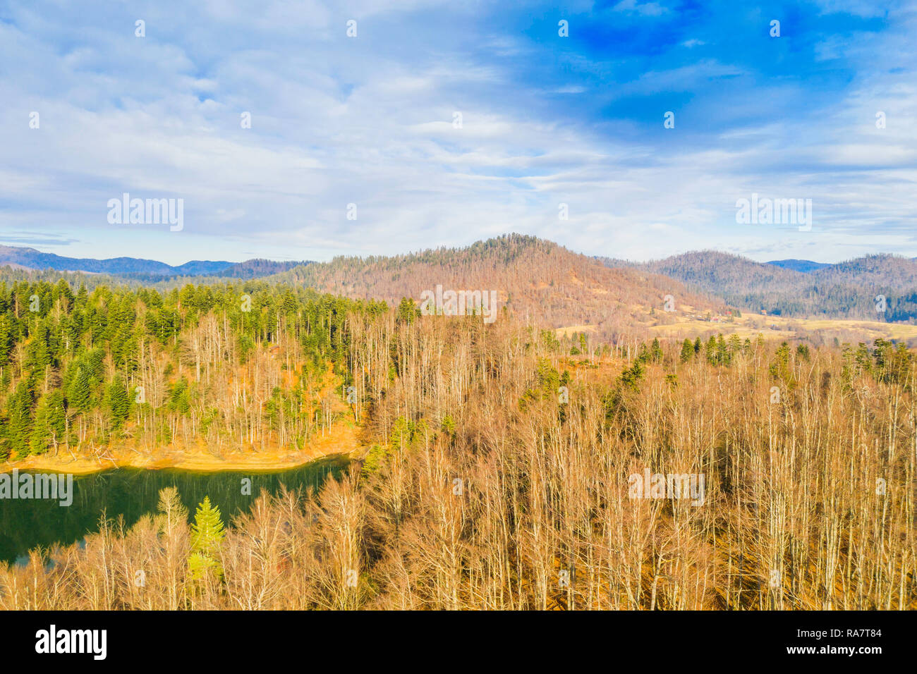 Panoramic view of Lokvarsko lake, beautiful mountain winter landscape ...