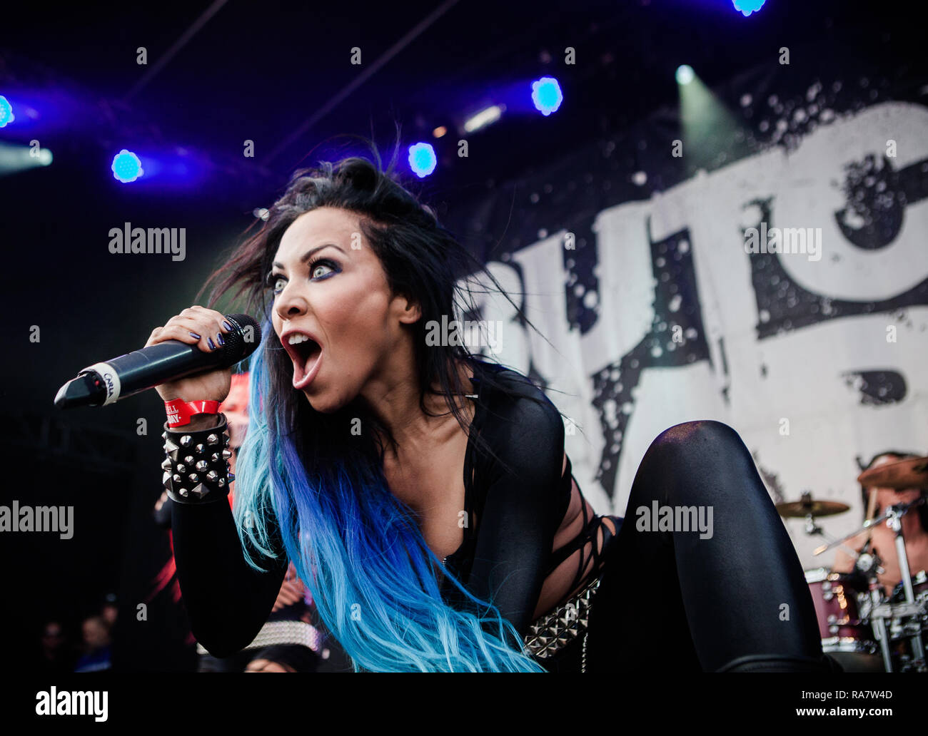Butcher Babies Live