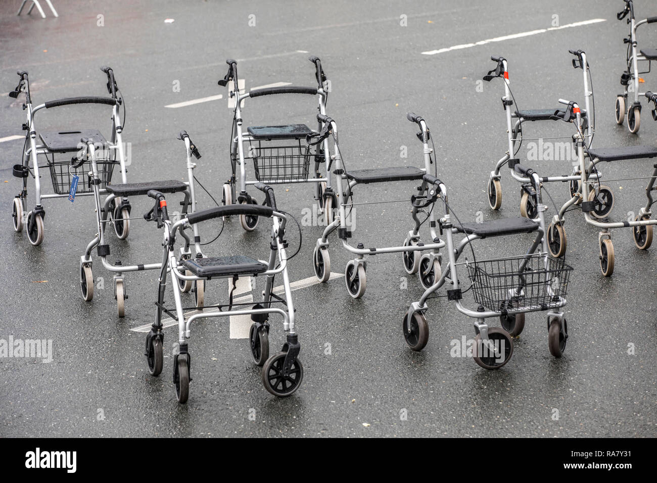 Rollators Stock Photos & Rollators Stock Images - Alamy