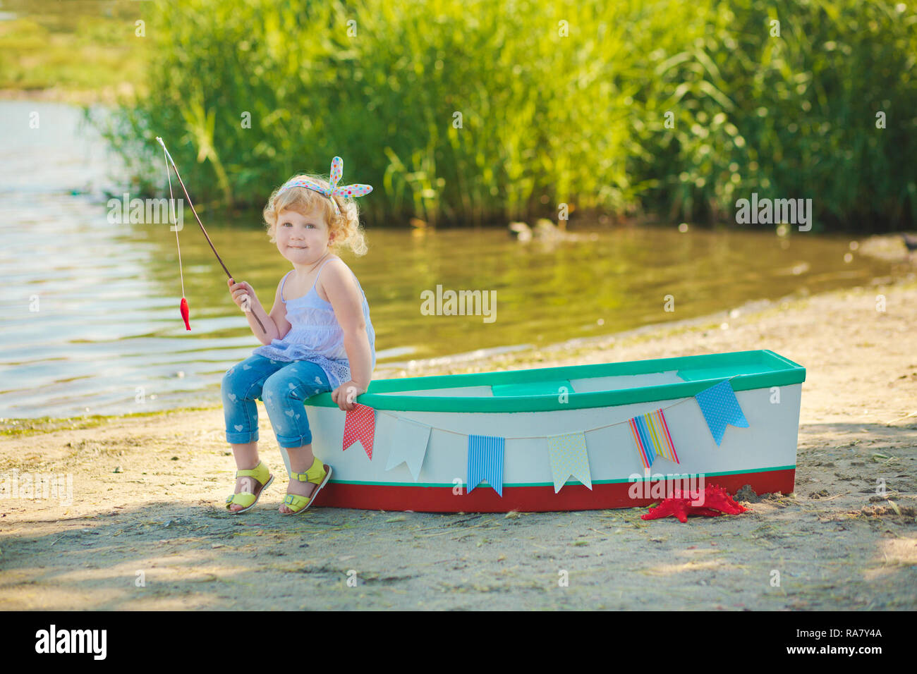 Funny little boats hi-res stock photography and images - Alamy