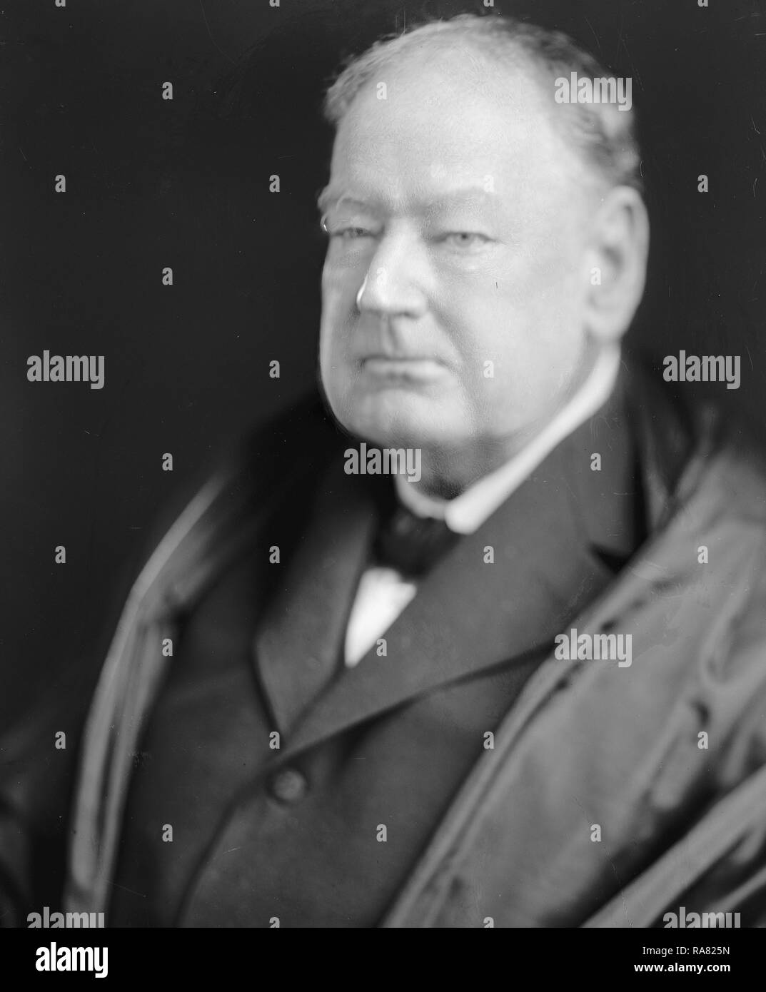 Chief justice ed white hi-res stock photography and images - Alamy