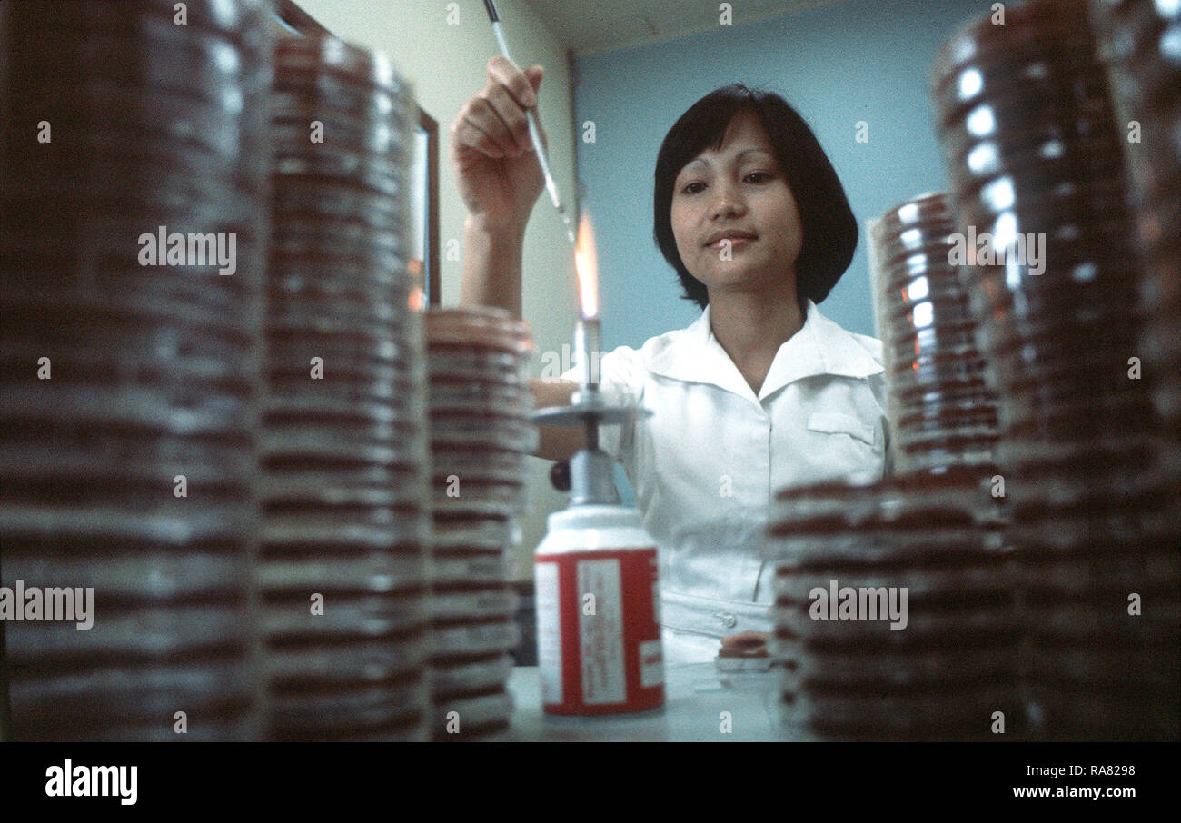 1970s lab technician hi-res stock photography and images - Alamy