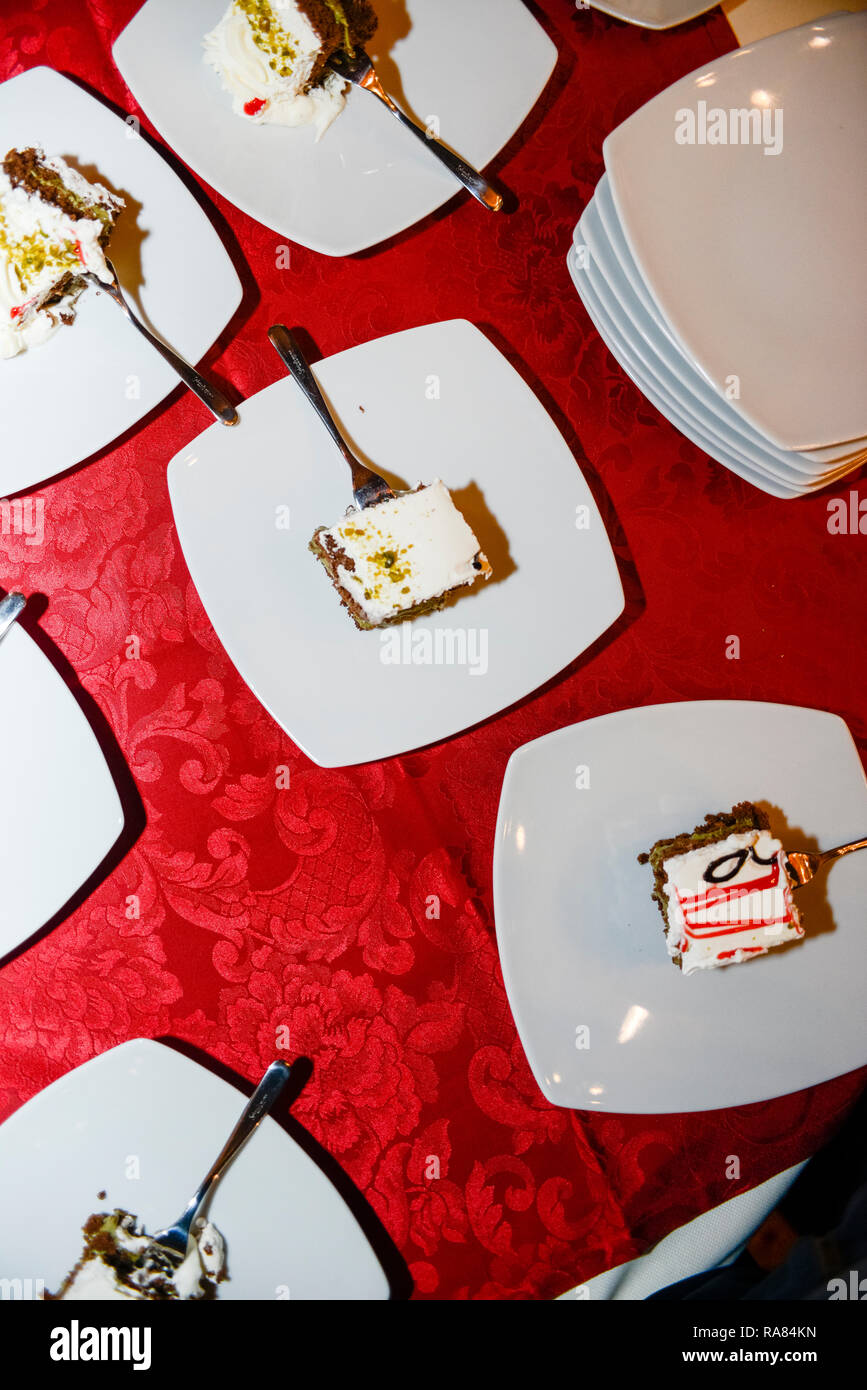 Company cake hi-res stock photography and images - Alamy