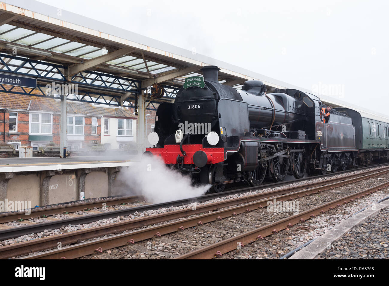 Steam Engine 31806 at Weymouth railway station Stock Photo - Alamy