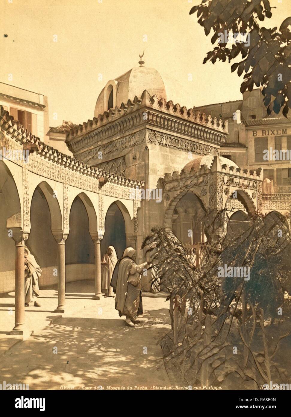 Oran Court of the Mosque of Pasha Djama El Bacha, Rue Philippe, Algiers ...