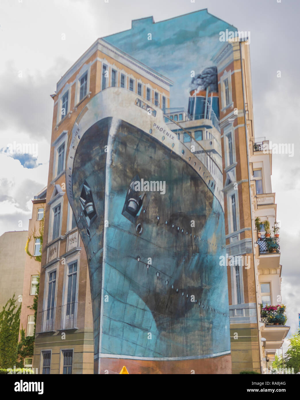 Berlin, Germany - street art and paintings are one of the most ...