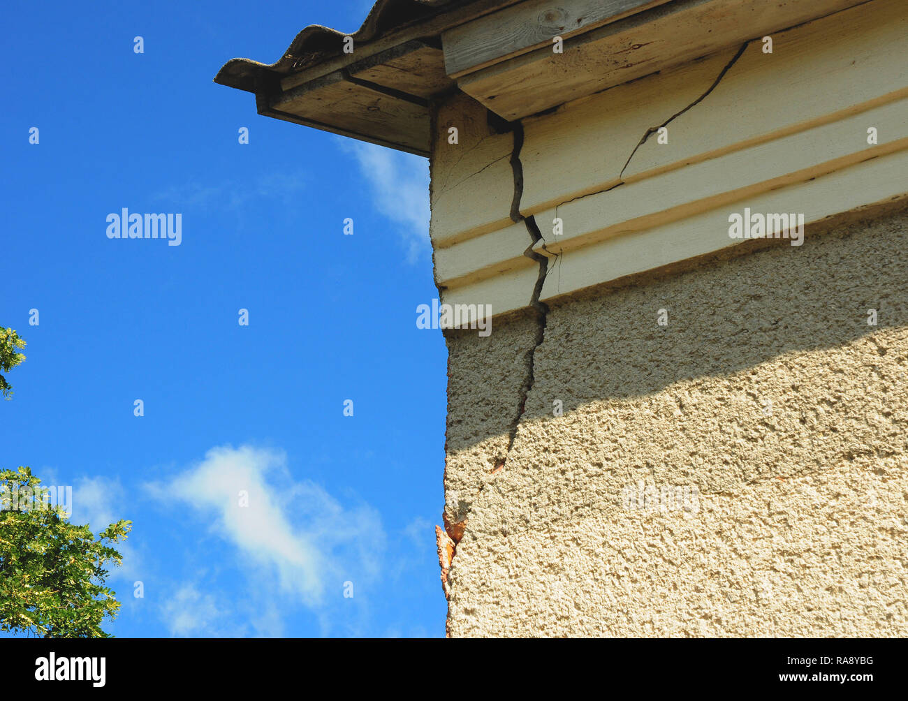 Wall building exteri hi-res stock photography and images - Alamy