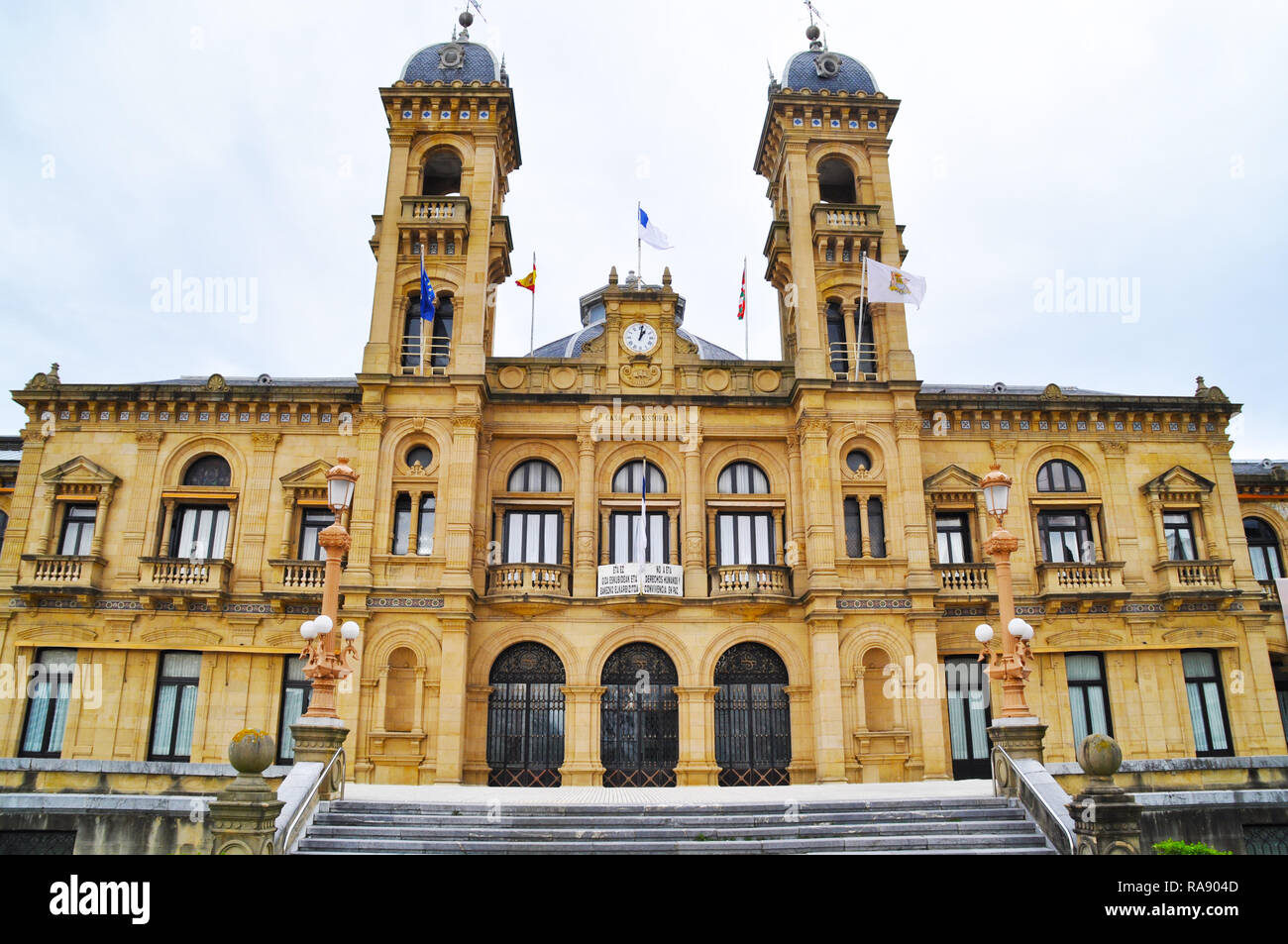 Eta basque hi-res stock photography and images - Alamy