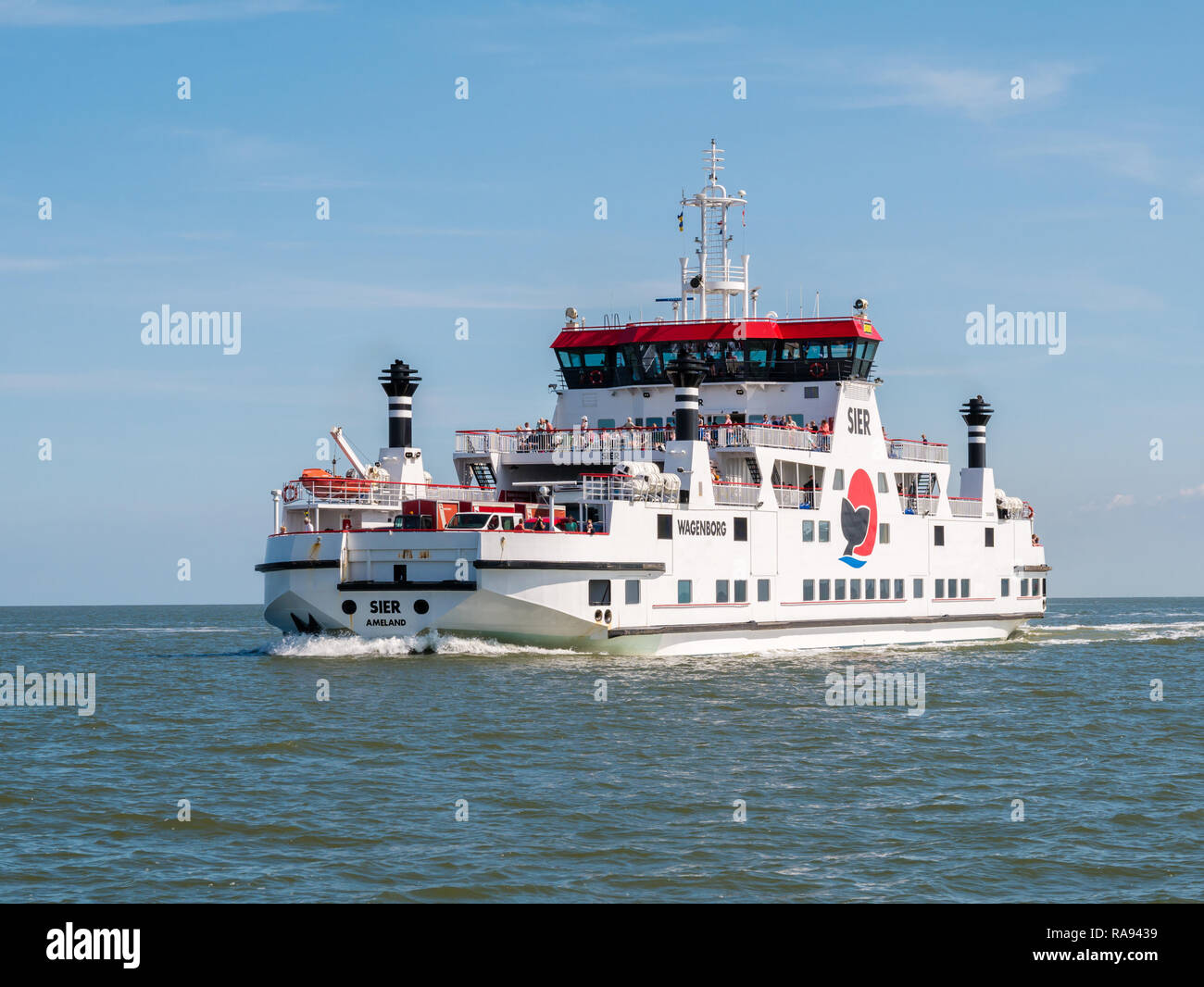 Car ferry boat hi-res stock photography and images - Alamy