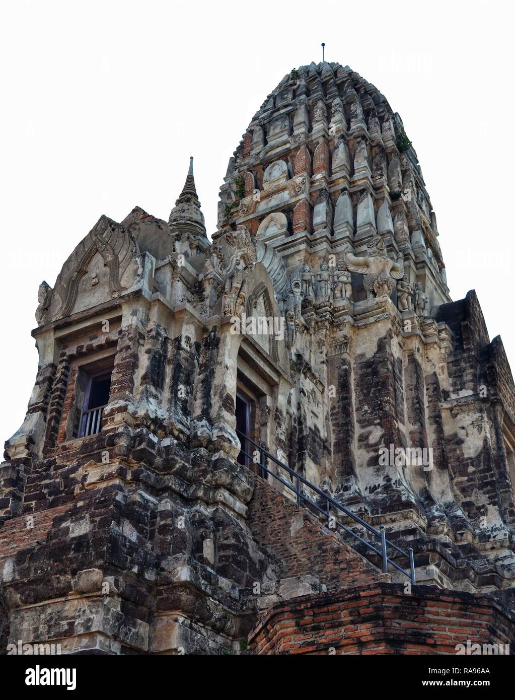 Ruins ayutthaya hi-res stock photography and images - Alamy