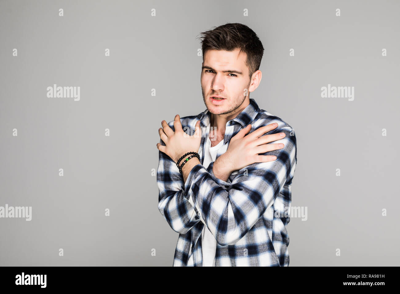 Man with handkerchief on head hi-res stock photography and images - Alamy