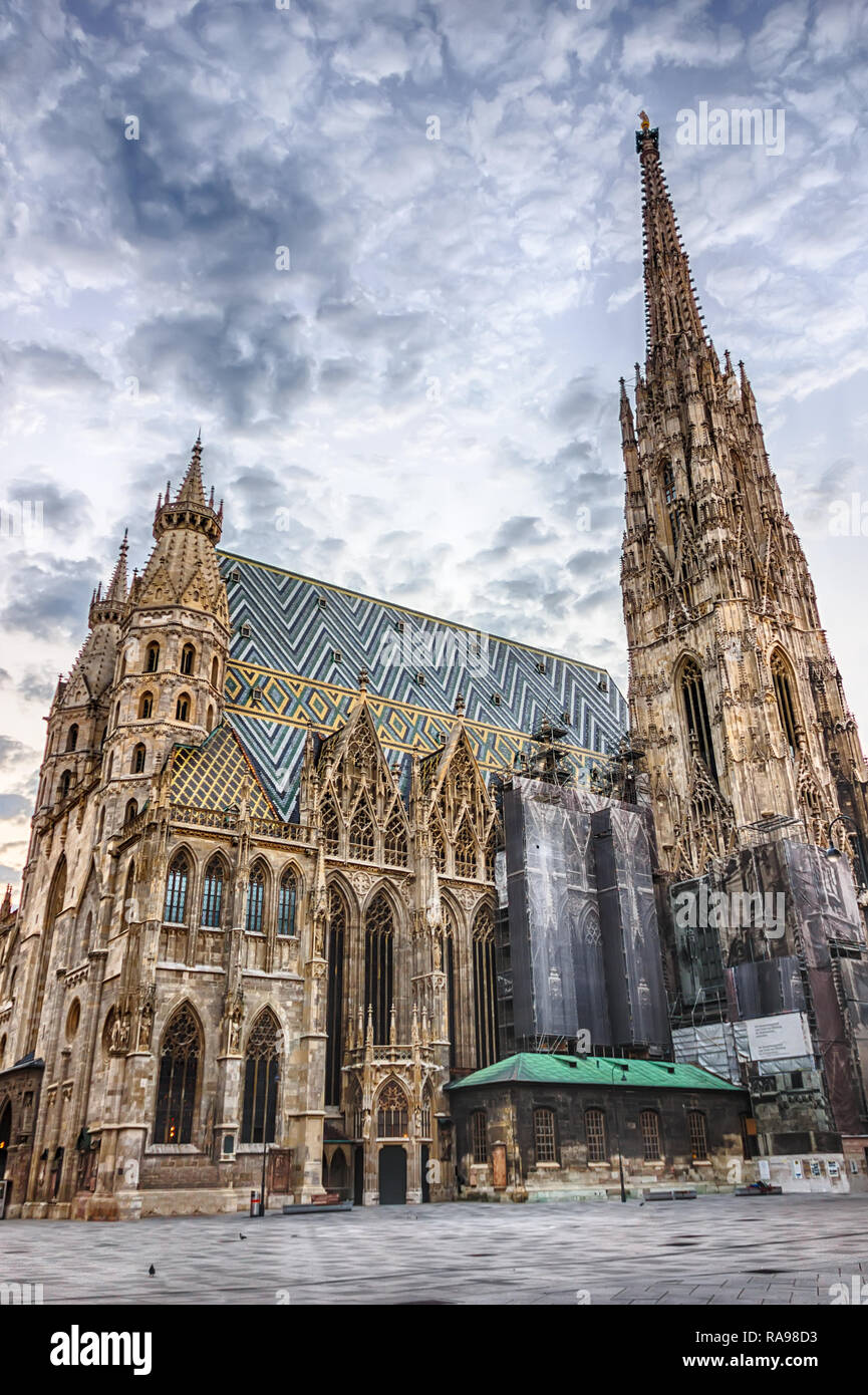 Vienna cathedral hi-res stock photography and images - Alamy