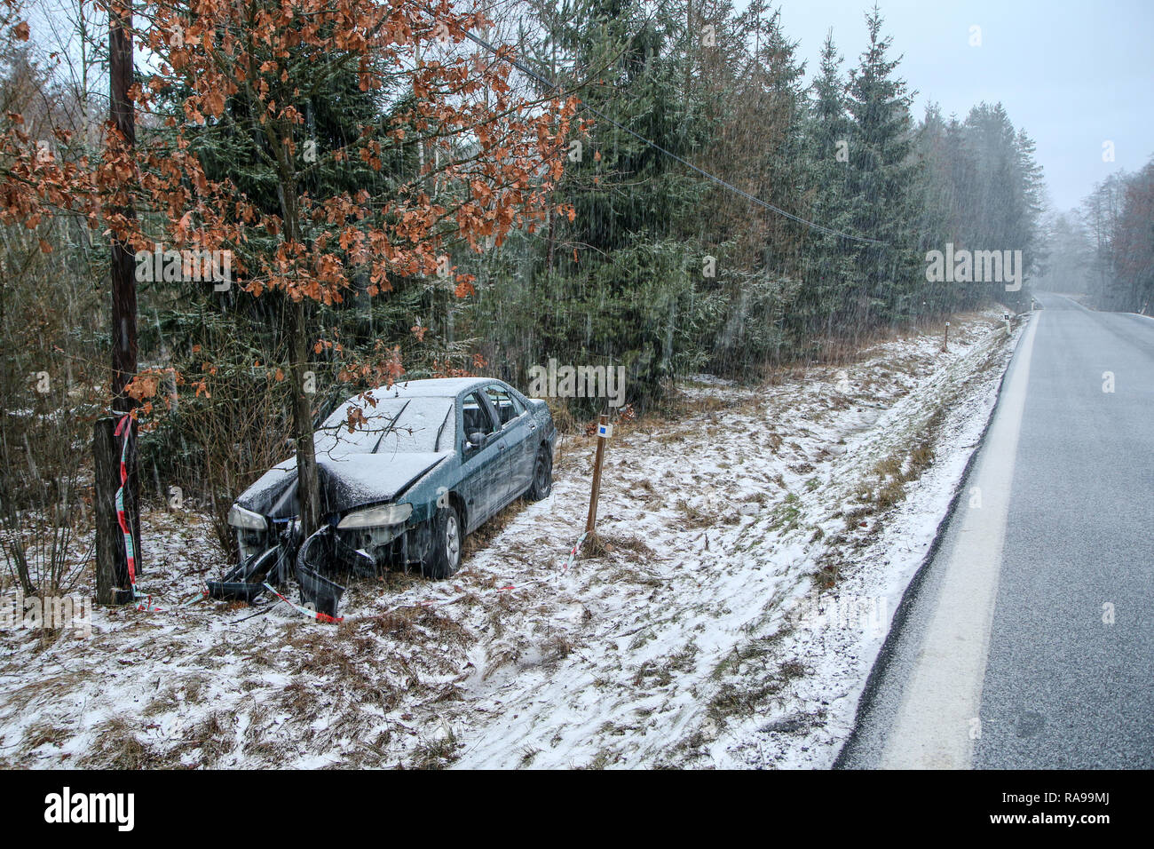 Bad weather damage accident hi-res stock photography and images - Alamy