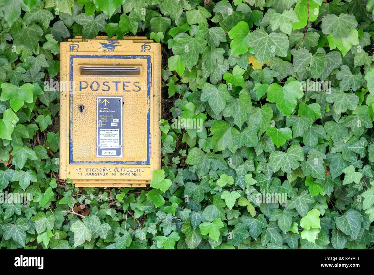 Old french post box hi-res stock photography and images - Alamy