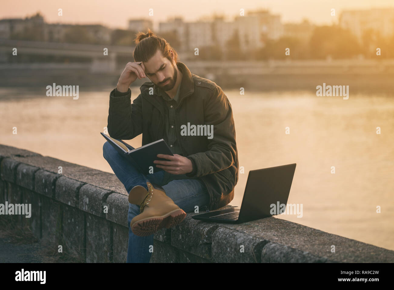 Despair overworked hi-res stock photography and images - Alamy