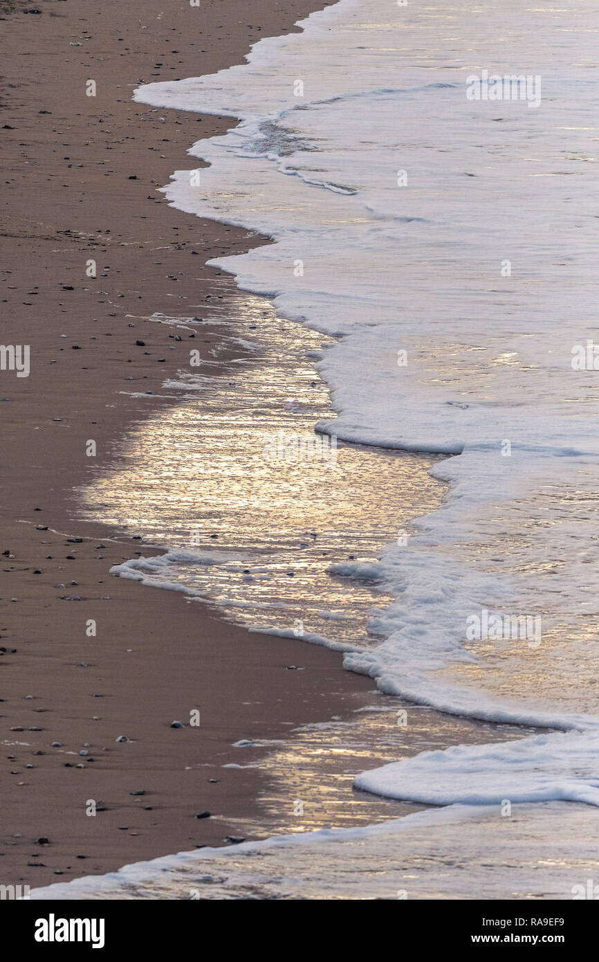 Incoming tide at Fistral Beach in Newquay in Cornwall Stock Photo - Alamy