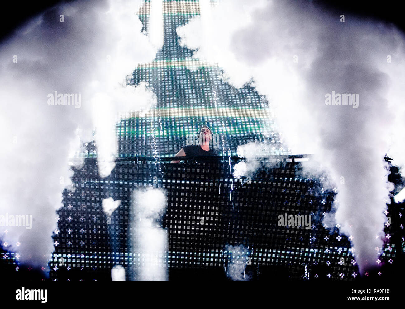 Adam richard wiles hi-res stock photography and images - Alamy