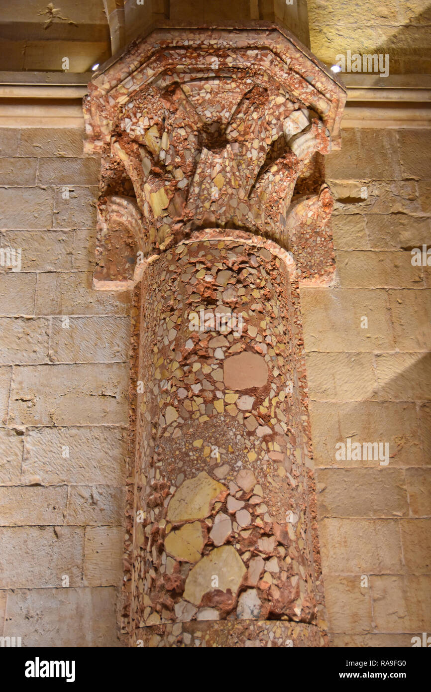 Italy, Castel del Monte, castle of Frederick II of Swabia, UNESCO site ...